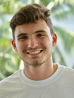 Become a Peer Educator | Counseling Center | University of Miami